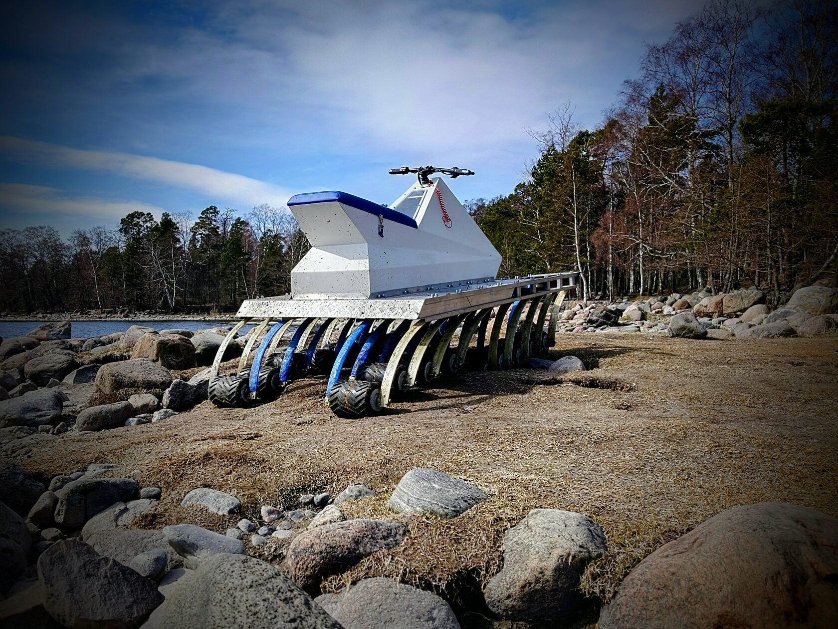 18 WHEELS UNVEILS WORLD'S FIRST 18-WHEEL ELECTRIC ATV – TheArsenale