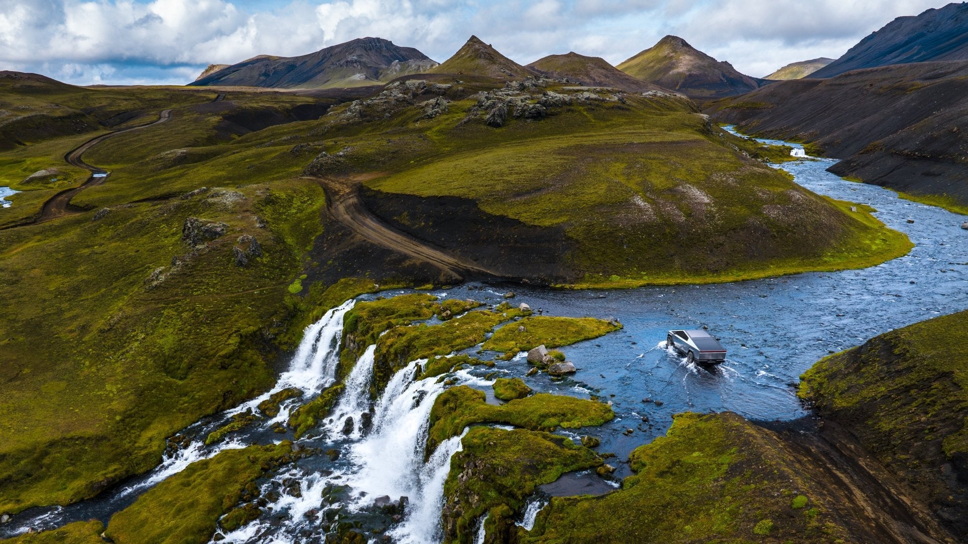 CONQUER NEW TERRAINS WITH CYBERTRUCK'S WADE MODE – TheArsenale