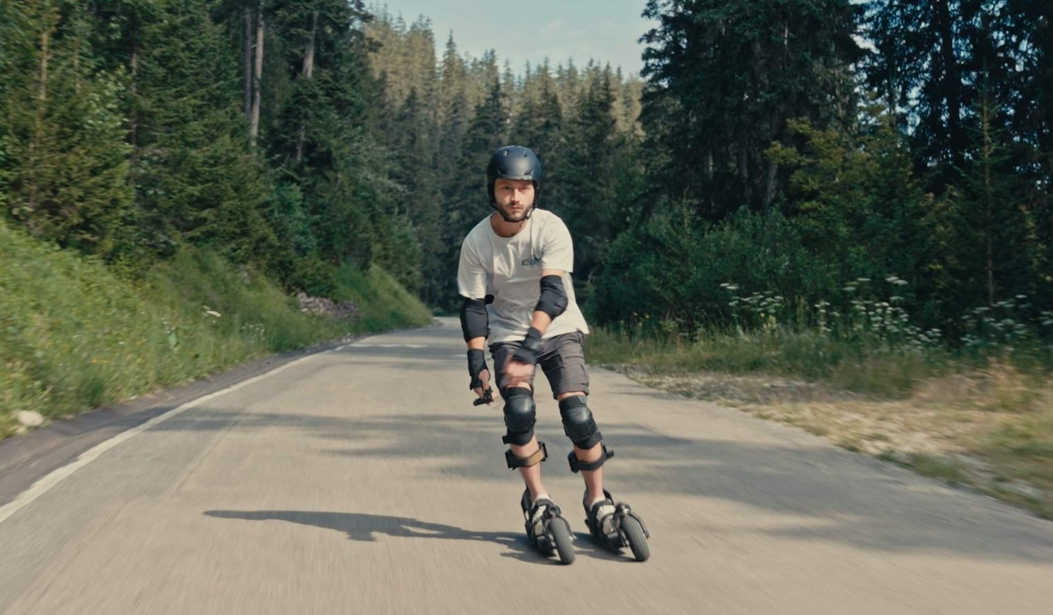 THE REVOLUTIONARY SKWHEEL IS A GAME CHANGER FOR URBAN SKIING – TheArsenale