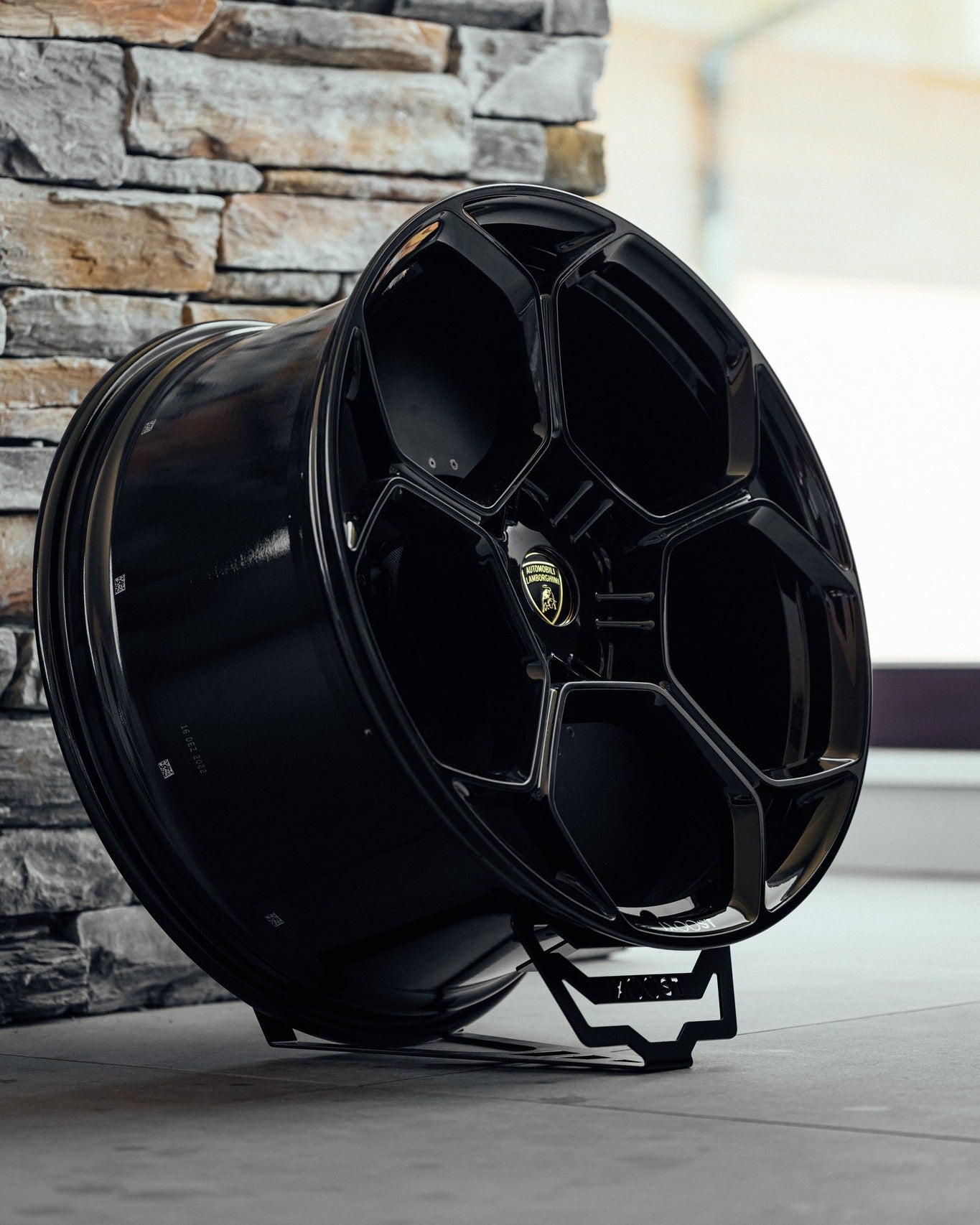 ARORA AUTOMOBILI LAMBORGHINI SOUND SYSTEM - TheArsenale
