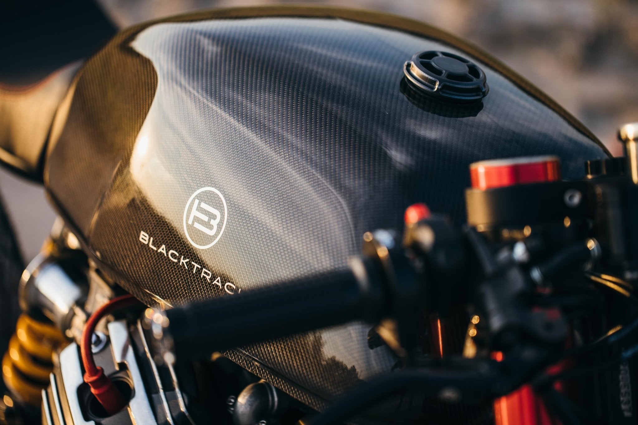 Blacktrack BT01 Carbon - TheArsenale